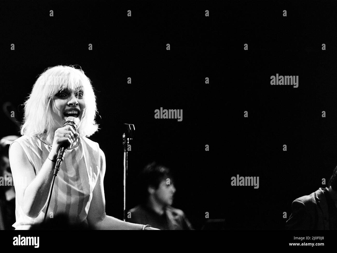 Debbie harry blondie stage hi-res stock photography and images - Alamy