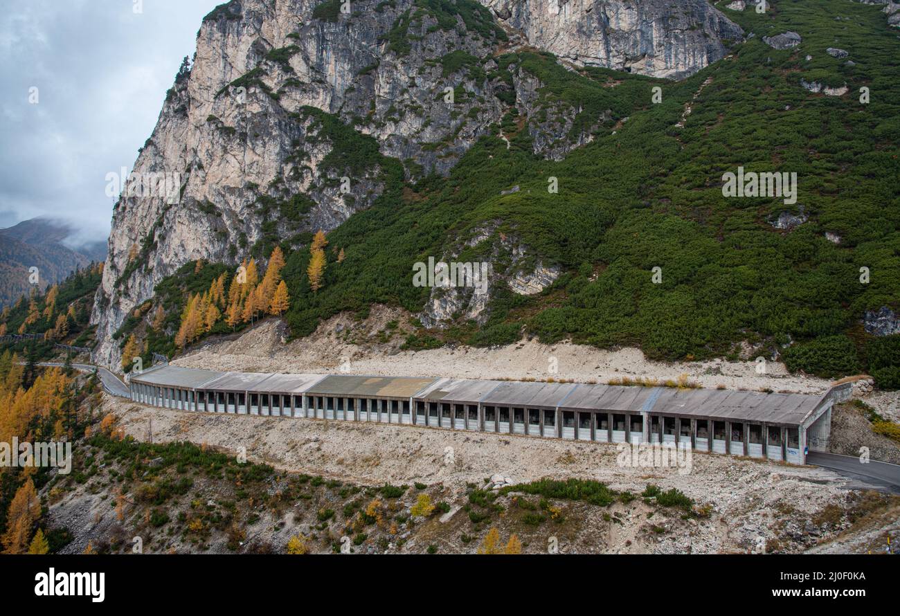 Road in italian alps hi-res stock photography and images - Alamy