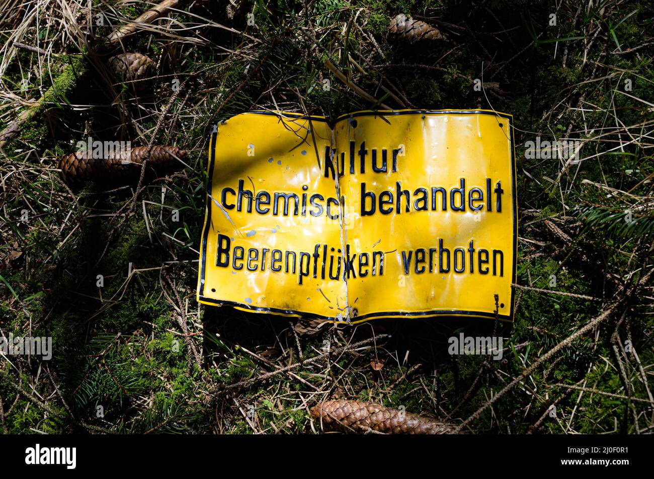 Danger in hi-res stock photography and images - Alamy