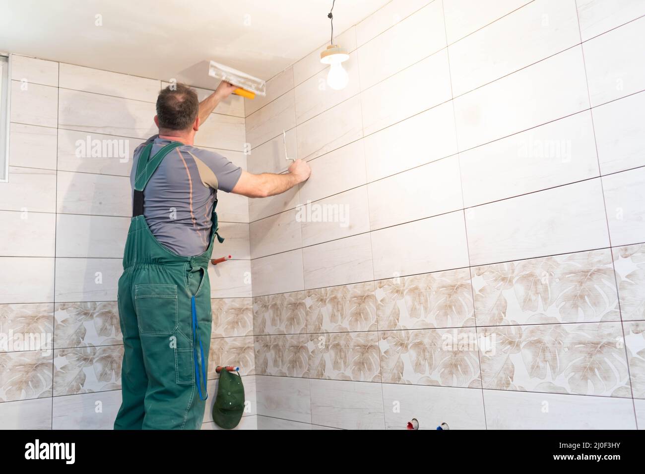 Ceiling leveling hi-res stock photography and images - Alamy