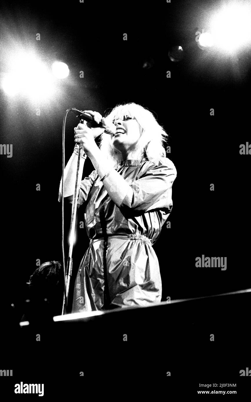 Debbie Harry of Blondie performs in concert at Newcastle City Hall 4 ...