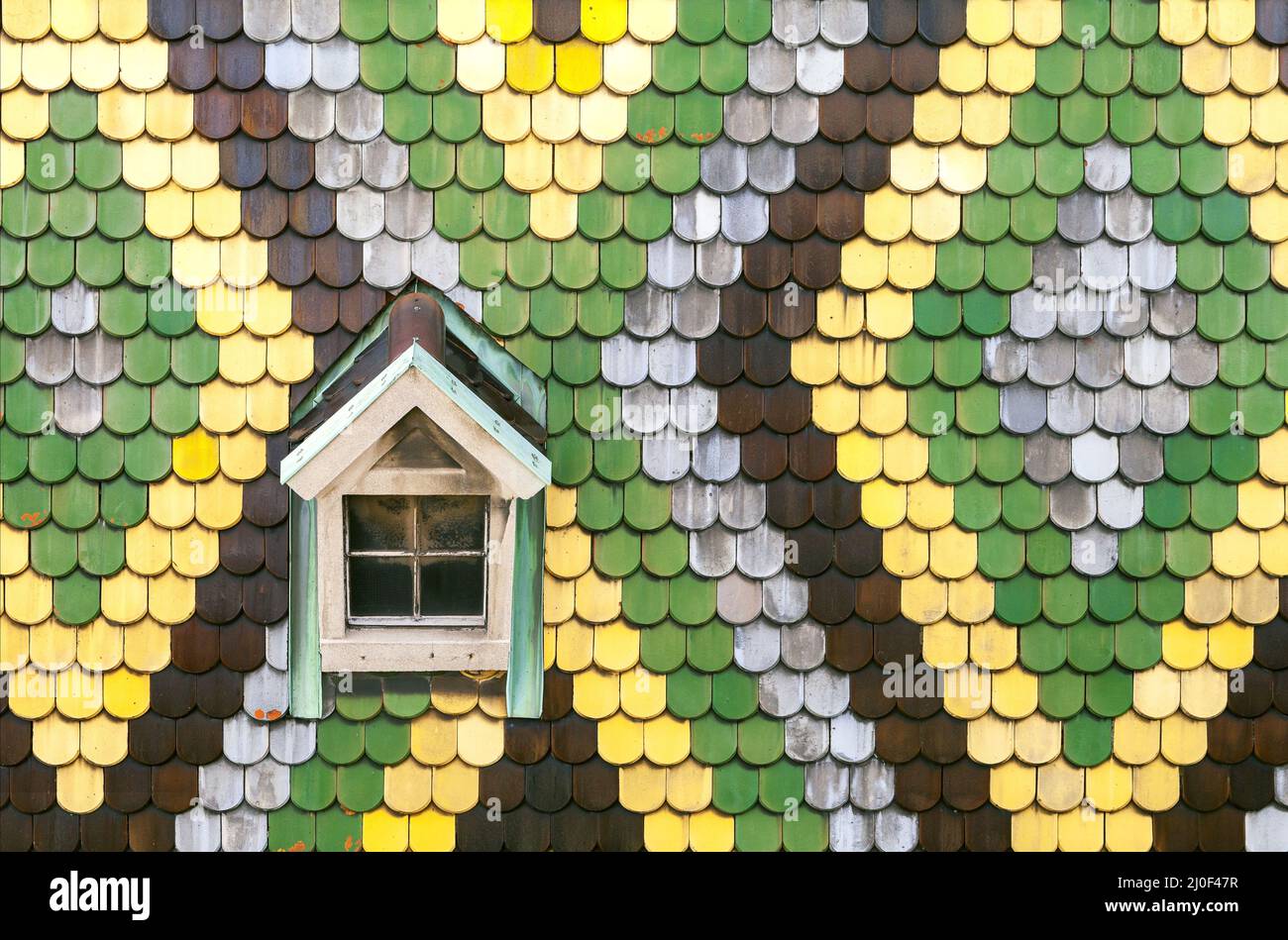 Mosaic roof tiles of St Stephen cathedral in Vienna Stock Photo - Alamy
