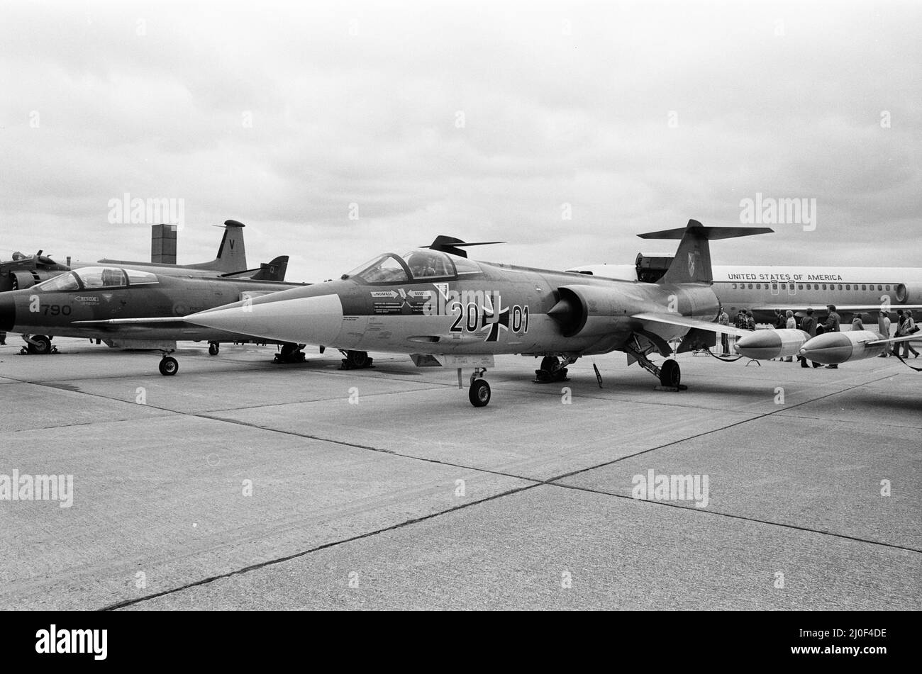 1980s military aircraft Black and White Stock Photos & Images - Alamy