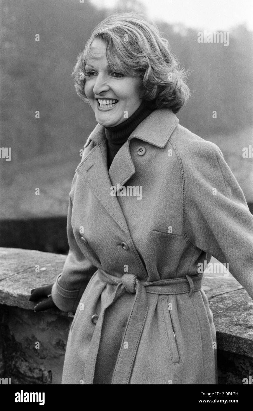 Penelope Keith on the set of "To the Manor Born". 31st January 1980 ...