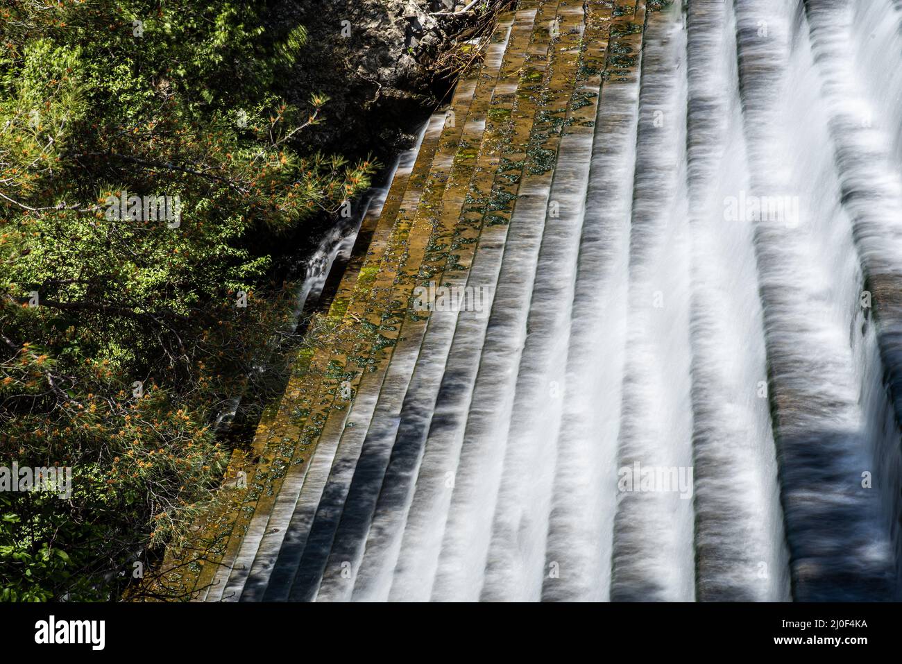 Overflow dam hi-res stock photography and images - Alamy