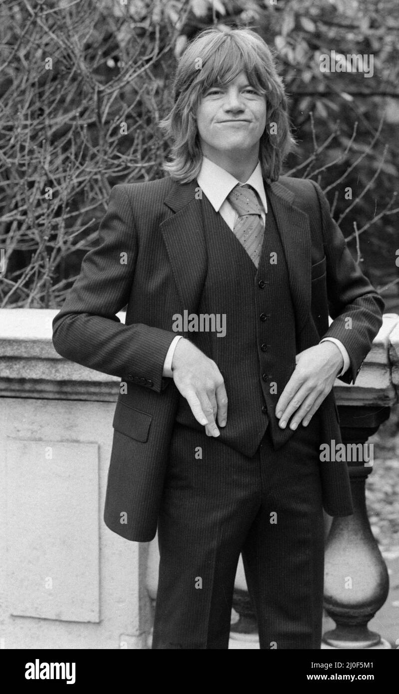 Robert Askwith modelling a suit.9th November 1978 Stock Photo - Alamy