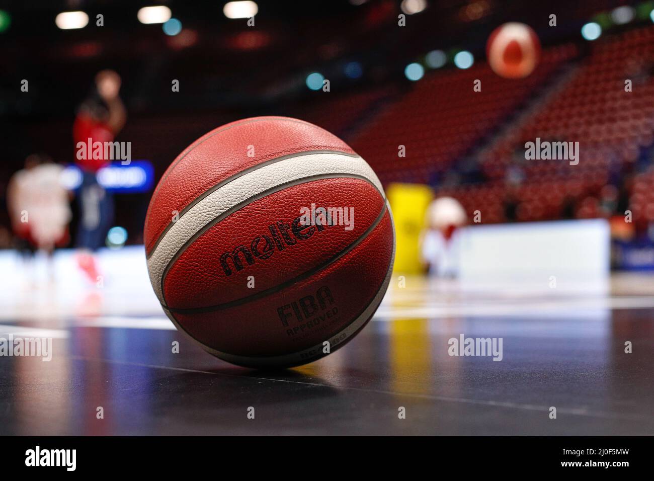 Basketball player 2021 2022 hi-res stock photography and images - Alamy