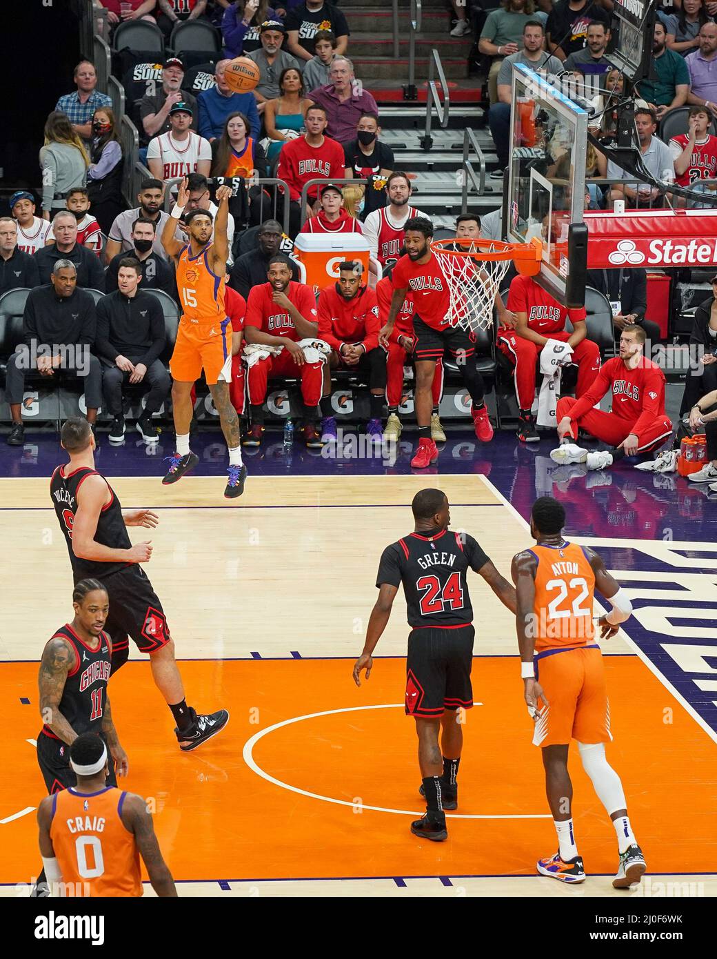 Cameron payne phoenix suns hi-res stock photography and images - Alamy
