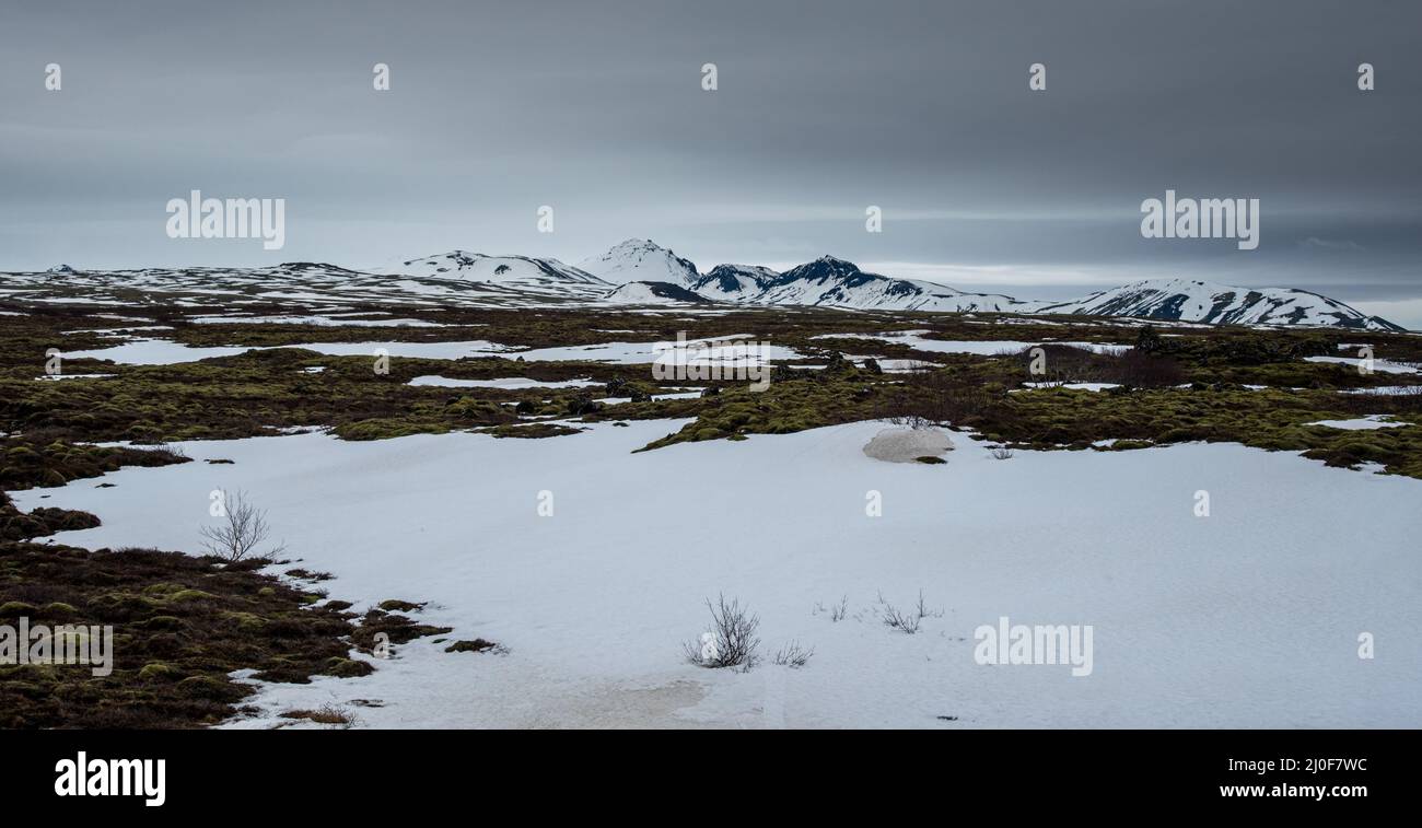 Snow and daylight landscape hi-res stock photography and images - Alamy
