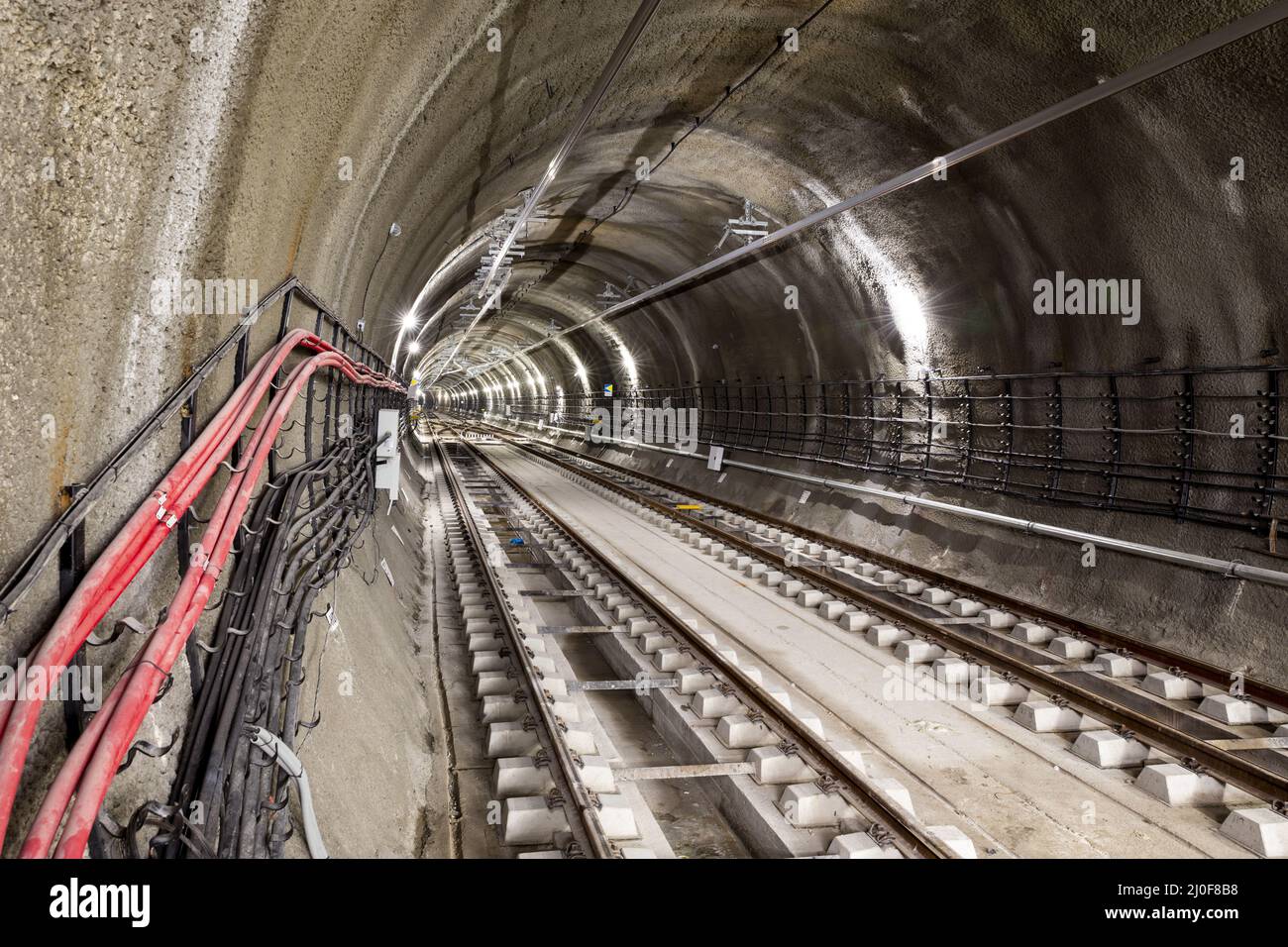 Subway tunnel rail tracks Stock Photo - Alamy