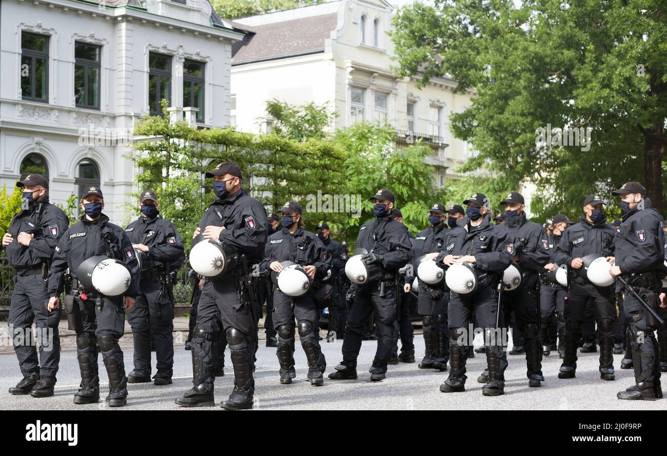 Police platoon hi-res stock photography and images - Alamy