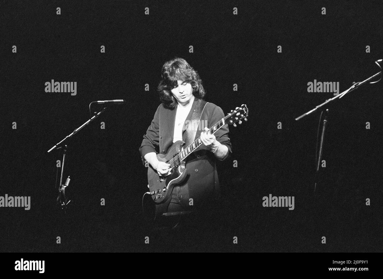 Groups people uk Black and White Stock Photos & Images - Alamy