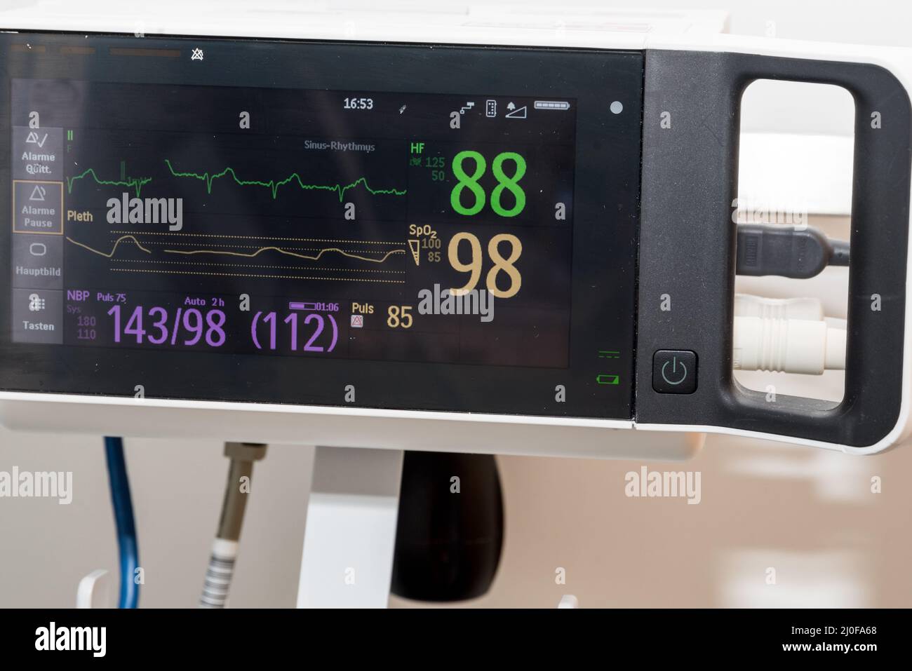 Ekg monitor patient hi-res stock photography and images - Alamy