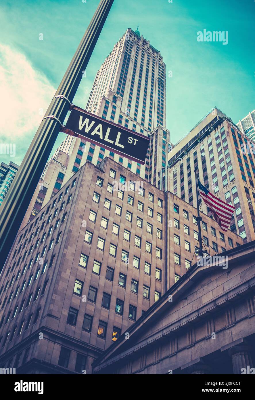 Us stock market wall street hi-res stock photography and images - Alamy