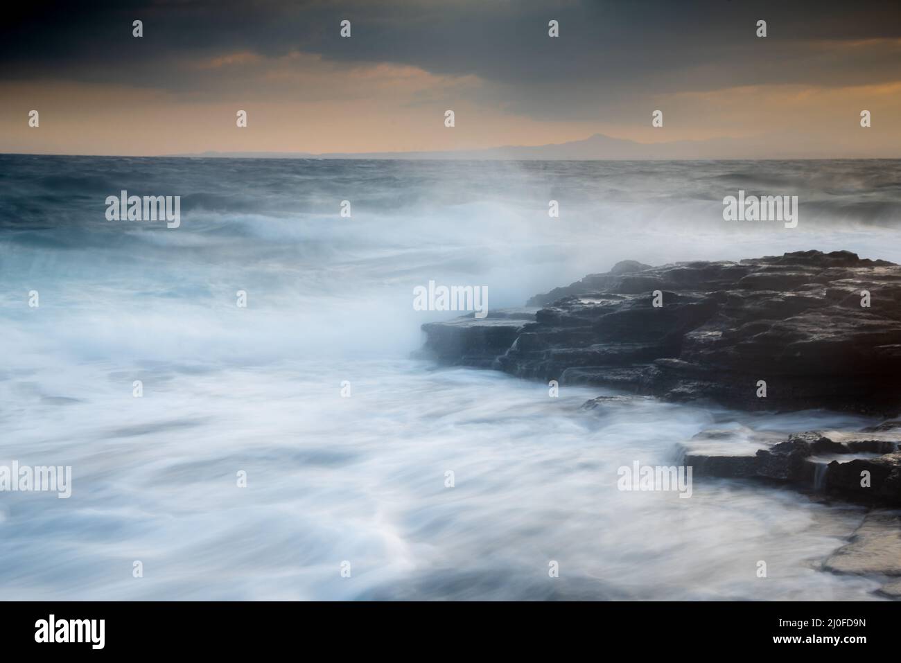 Wavy waves hi-res stock photography and images - Alamy