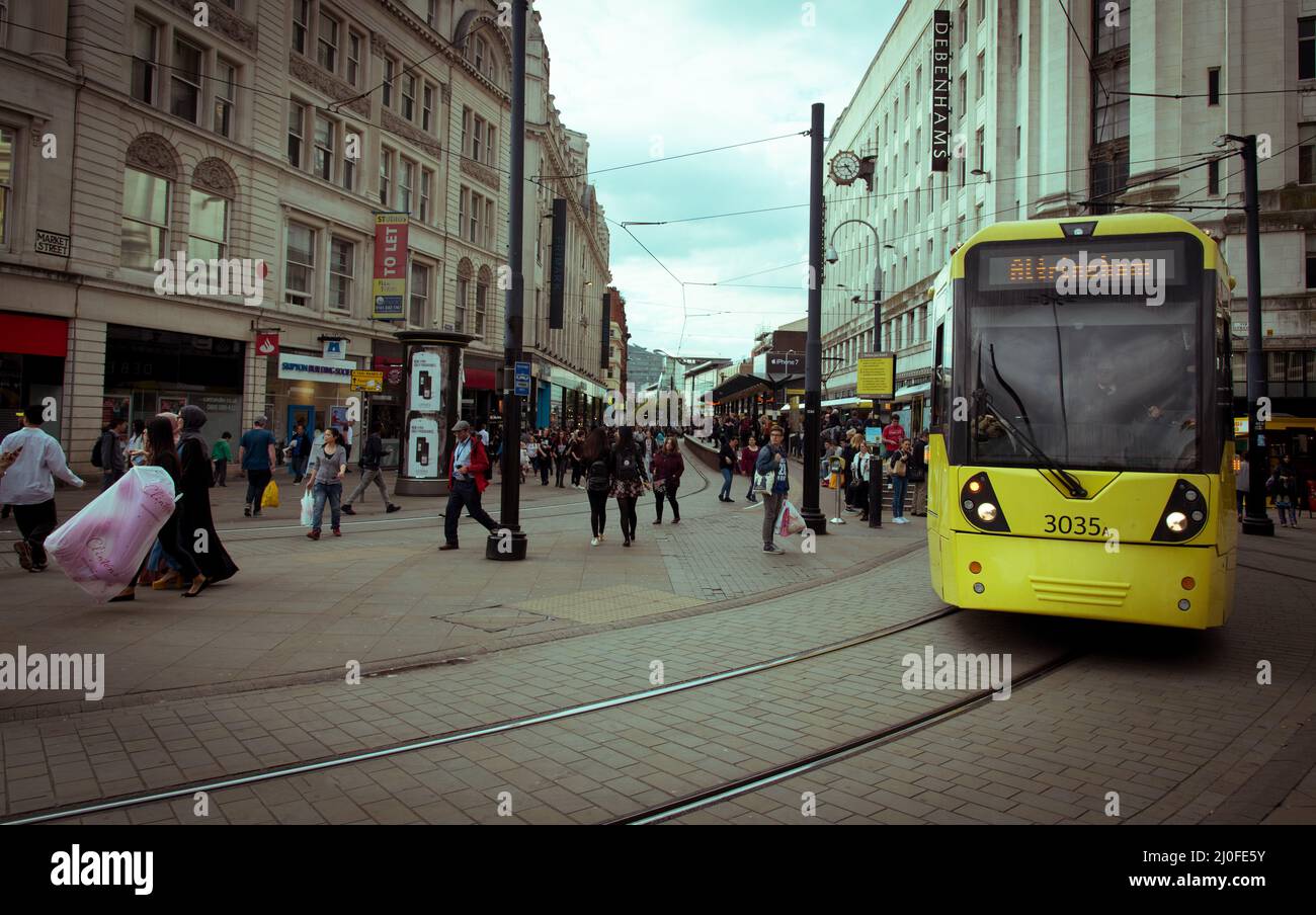 People shopping Manchester UK Stock Photo - Alamy