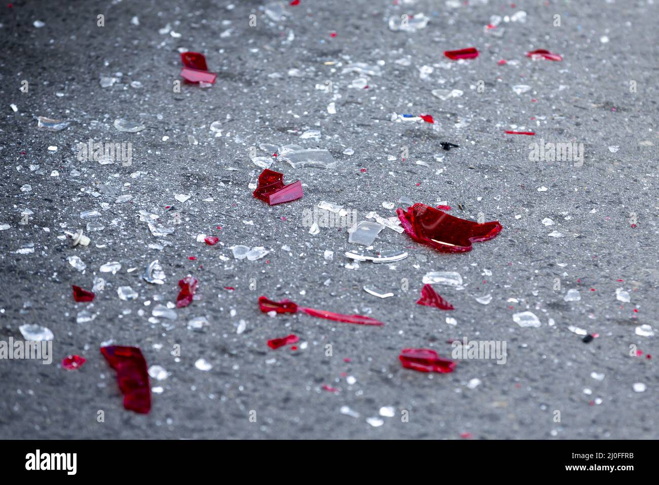 Headlight fragments crash Stock Photo - Alamy