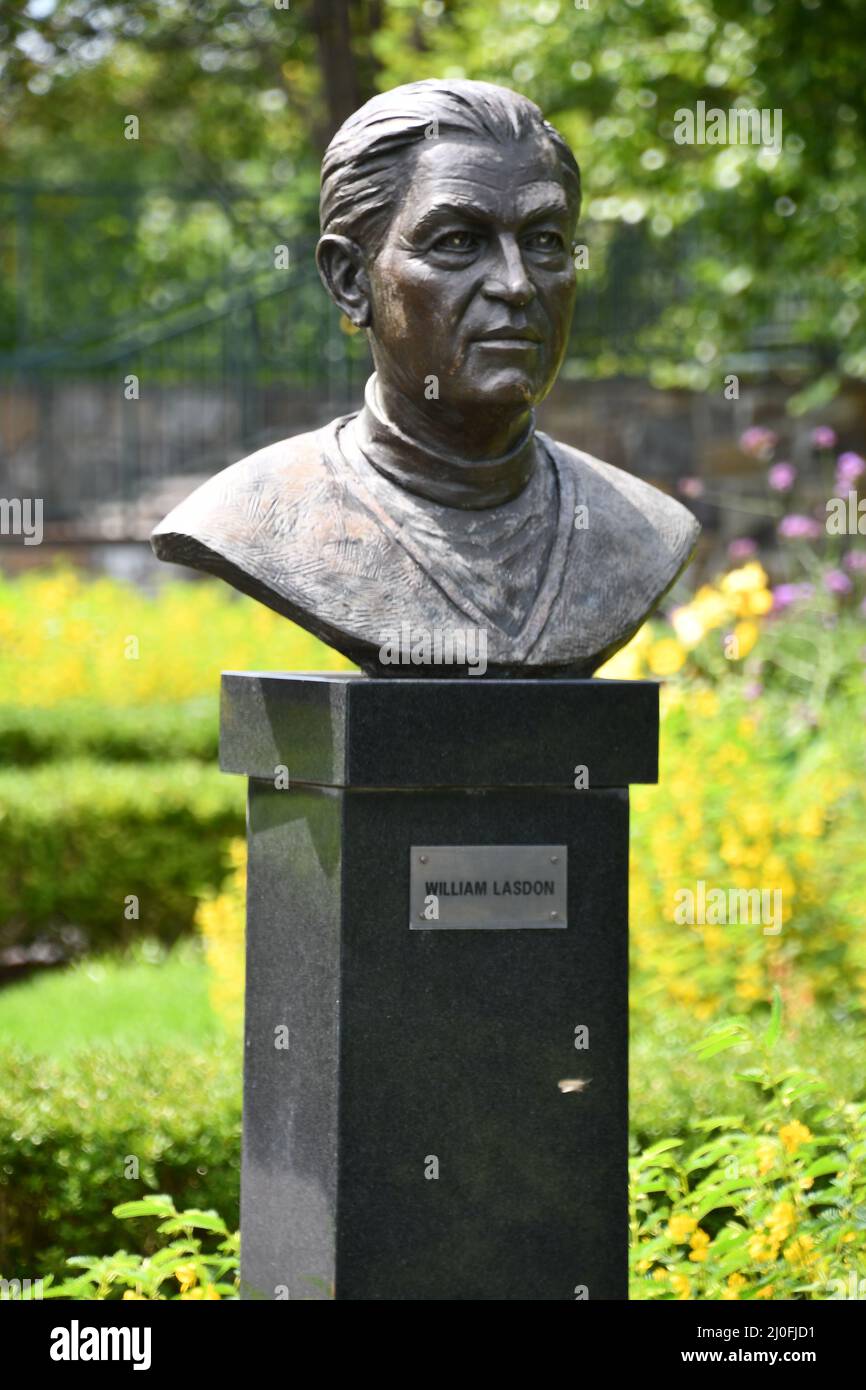 Statue of William Lasdon at Lasdon Park and Arboretum in Katonah, New ...