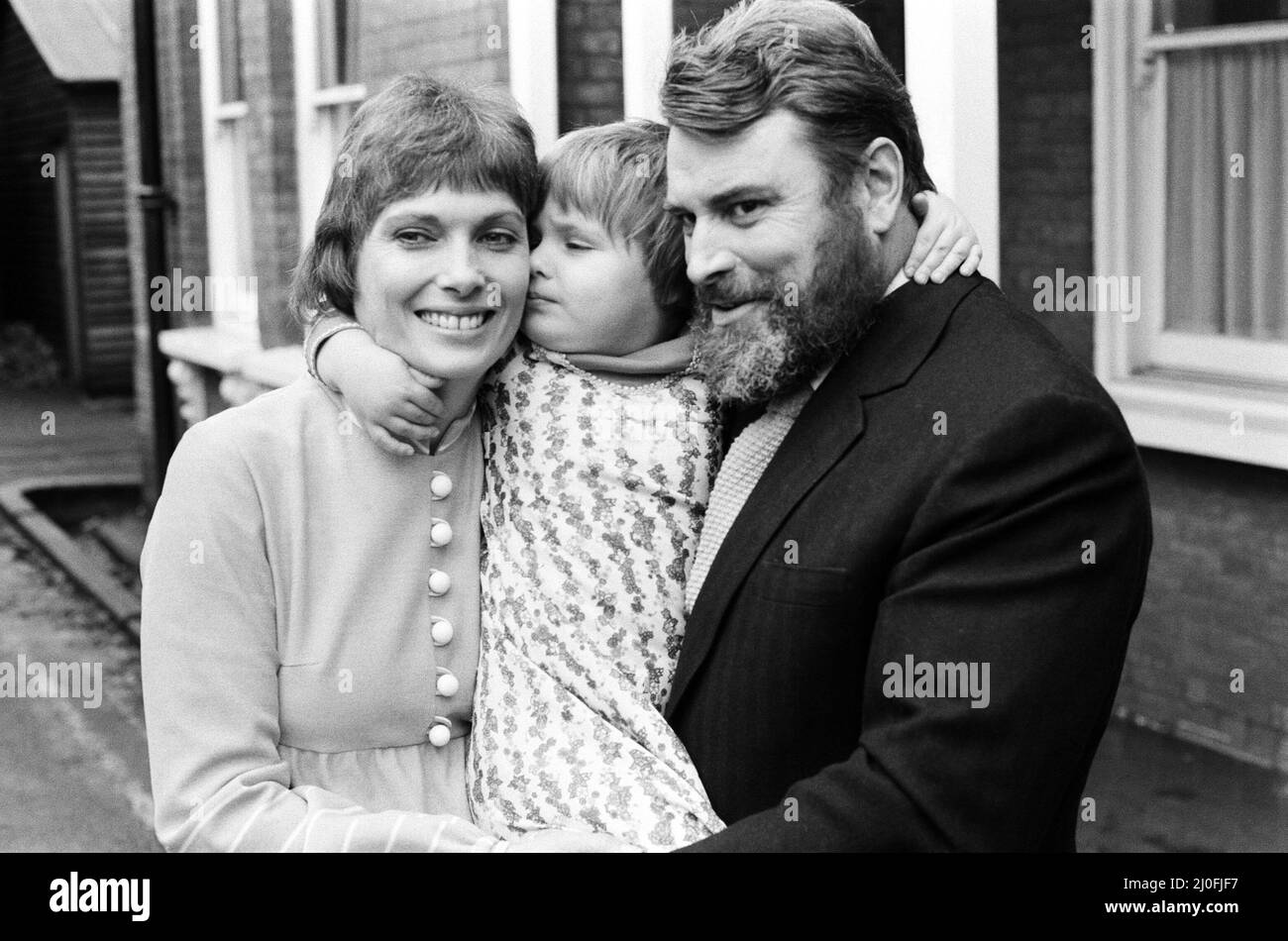 Actor brian blessed wife hildegard Black and White Stock Photos ...