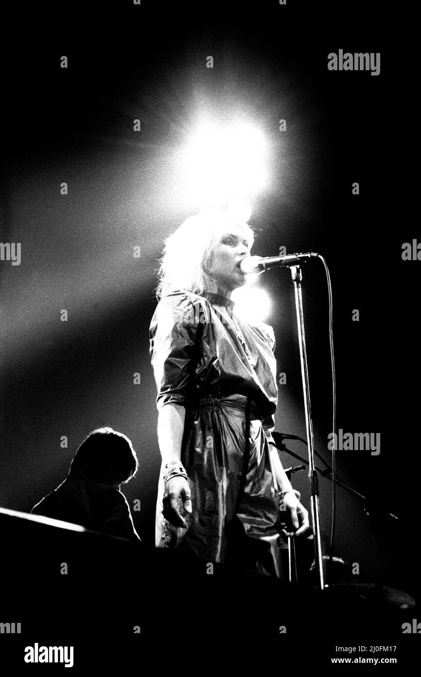 Debbie Harry of Blondie performs in concert at Newcastle City Hall 4 ...
