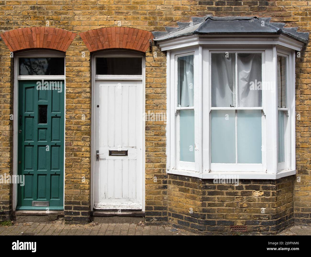 Traditional English house front entrance Stock Photo - Alamy