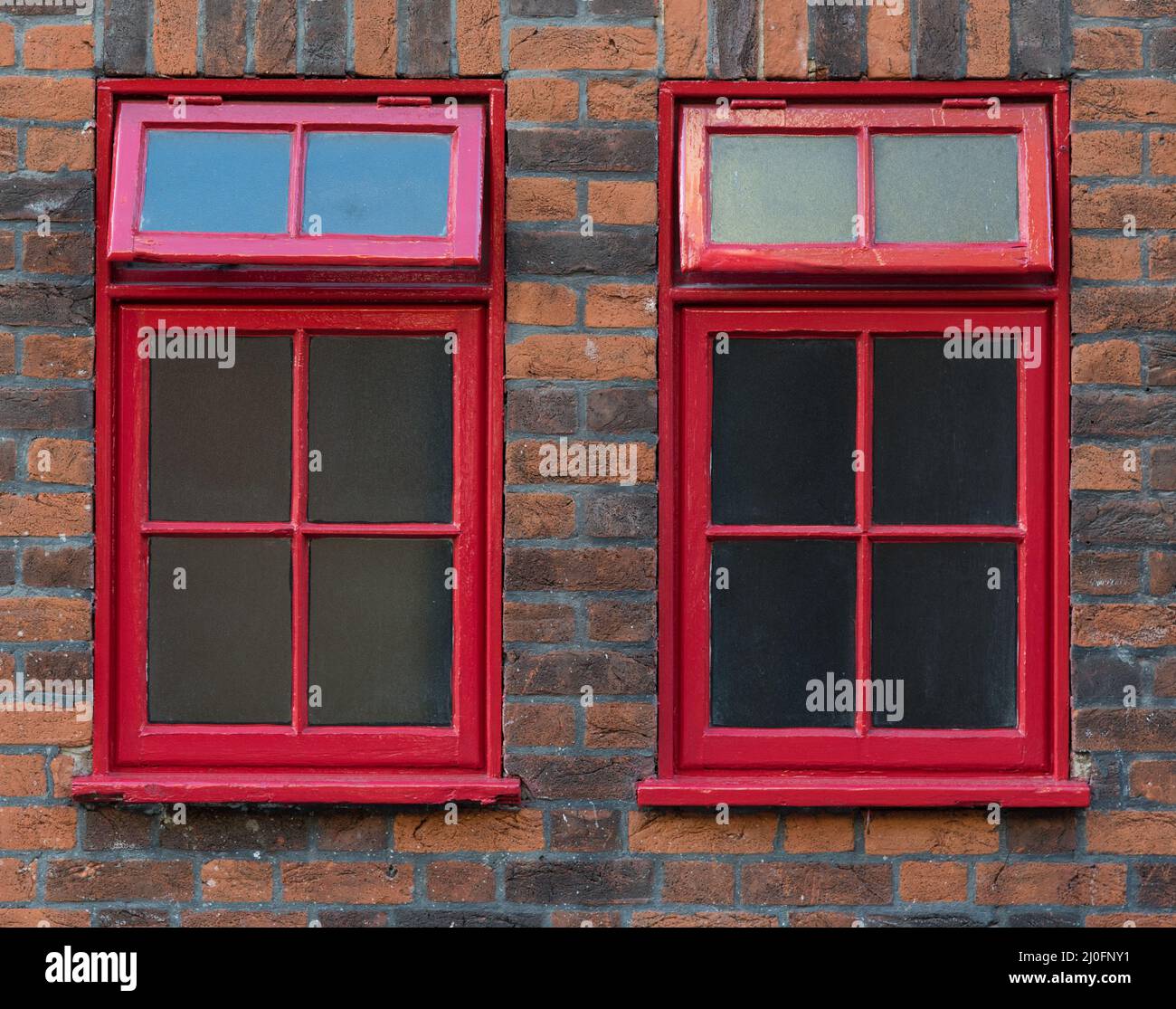 Traditional Red English Windows Stock Photo - Alamy