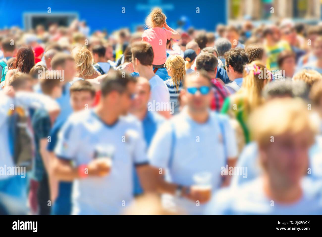 Busy city street large hi-res stock photography and images - Alamy