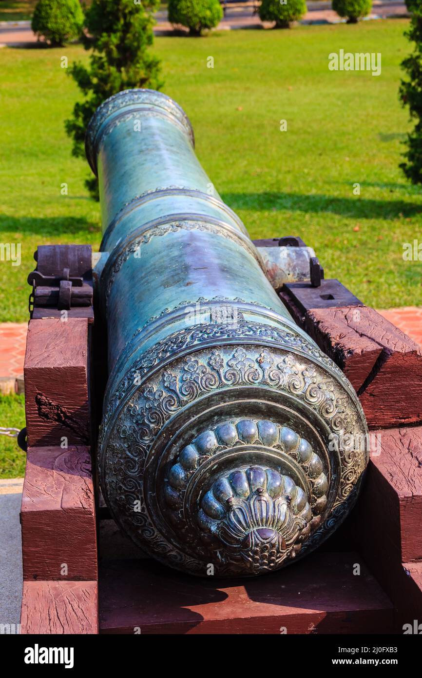 Beautiful of old cannon at Phra Ramratchaniwet Palace (Wang Ban Peun ...