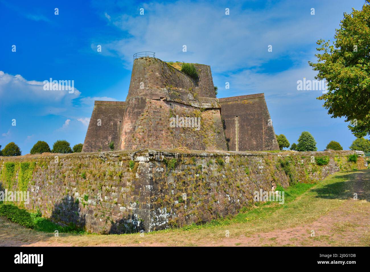Famous Launston Castle in France under a clear sky Stock Photo - Alamy