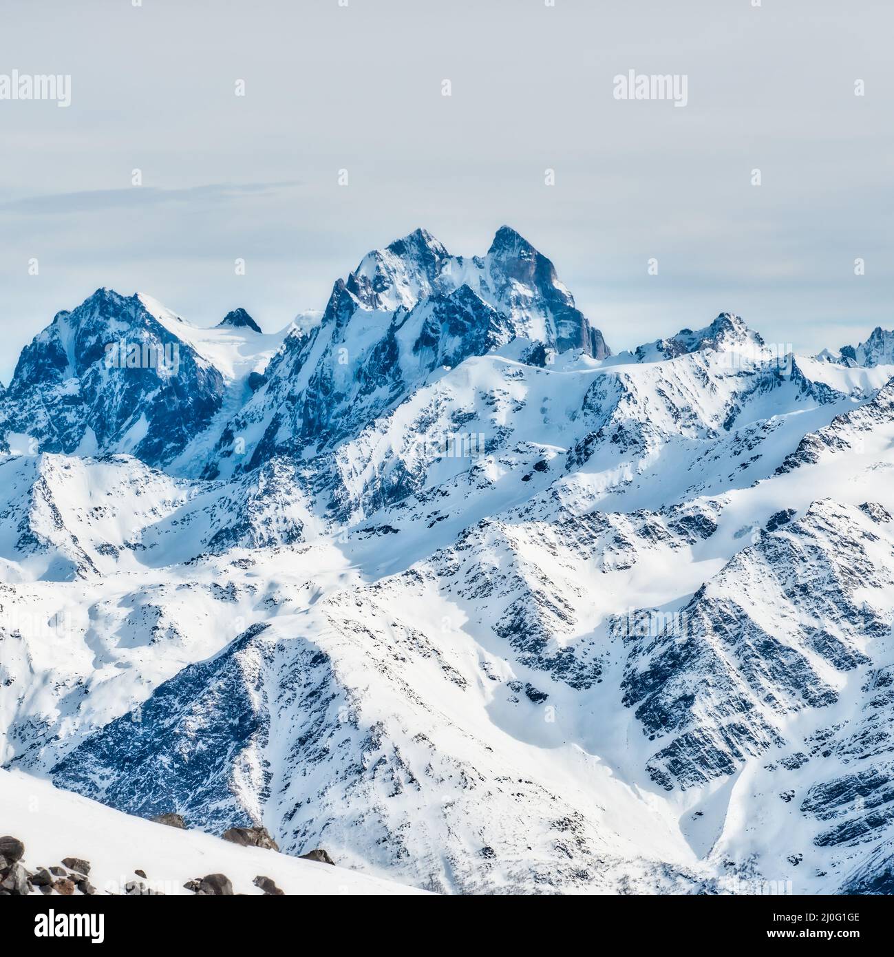 Blue mountains cold ice hi-res stock photography and images - Alamy