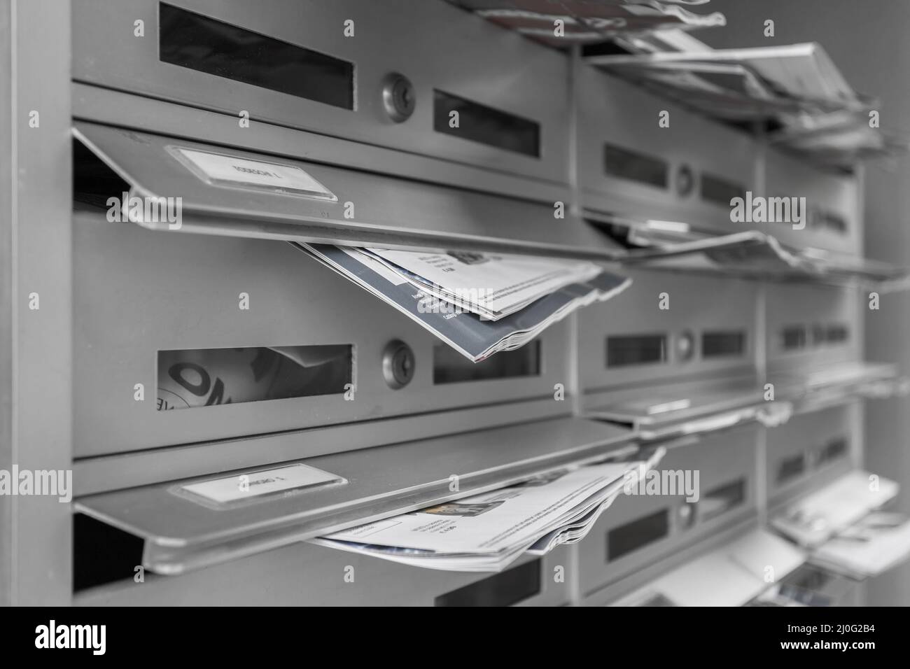 Overflowing mailbox hi-res stock photography and images - Alamy