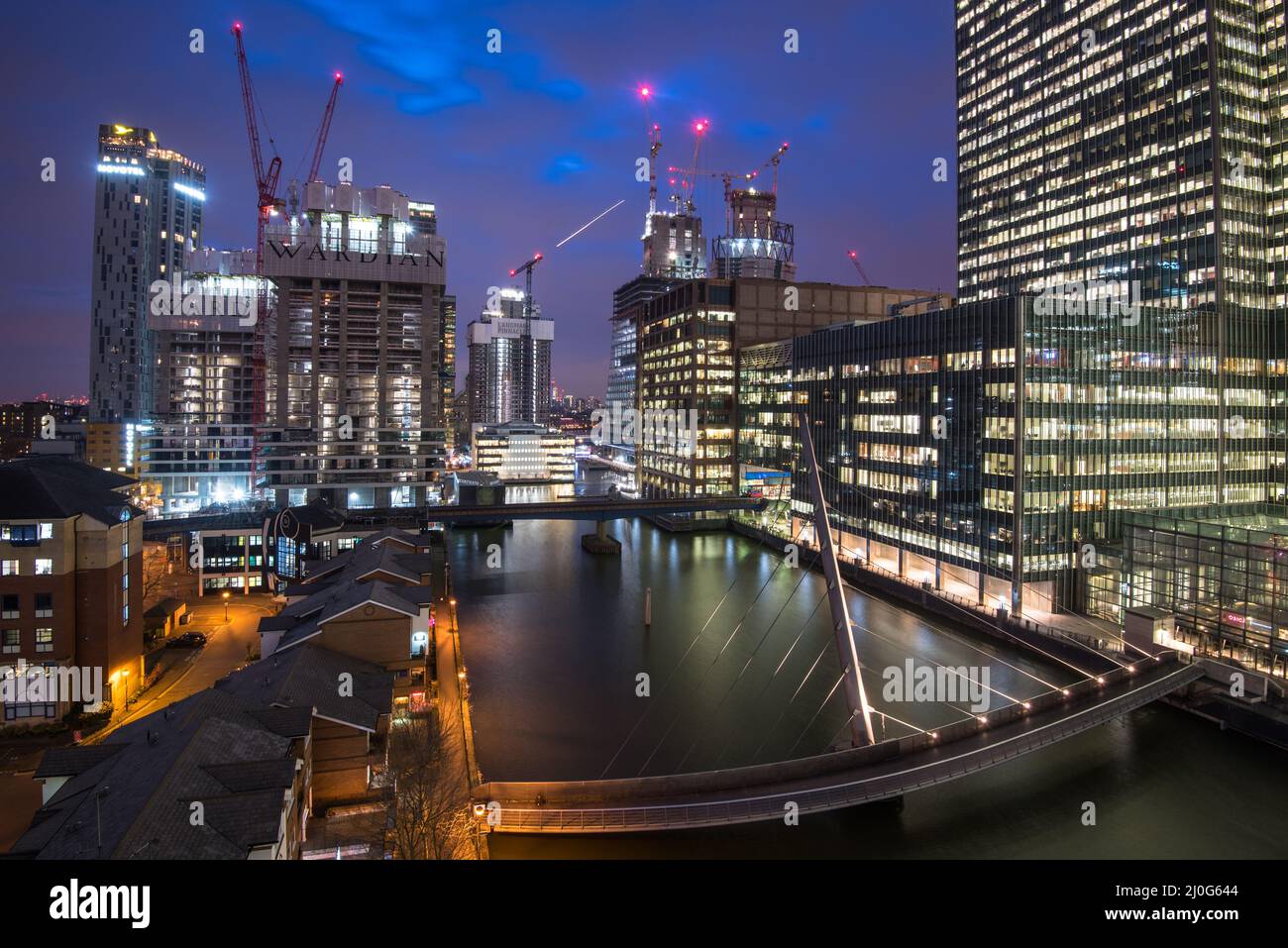 Bussines centre hi-res stock photography and images - Alamy