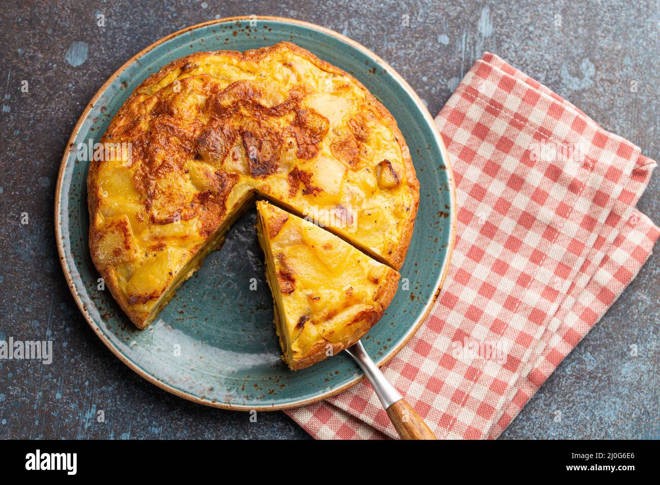 Tortilla española hi-res stock photography and images - Alamy