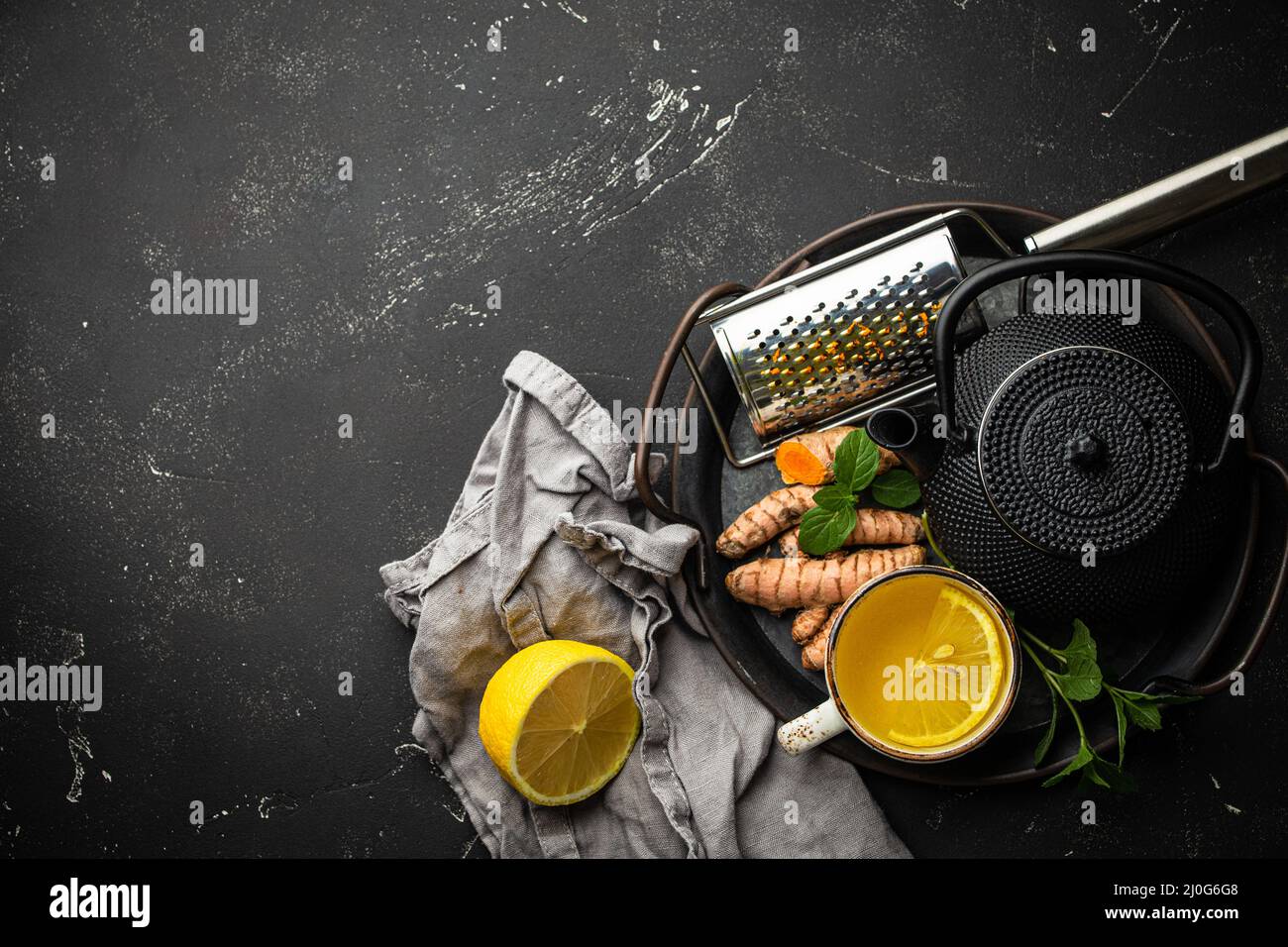 Prepare beverage hi-res stock photography and images - Alamy