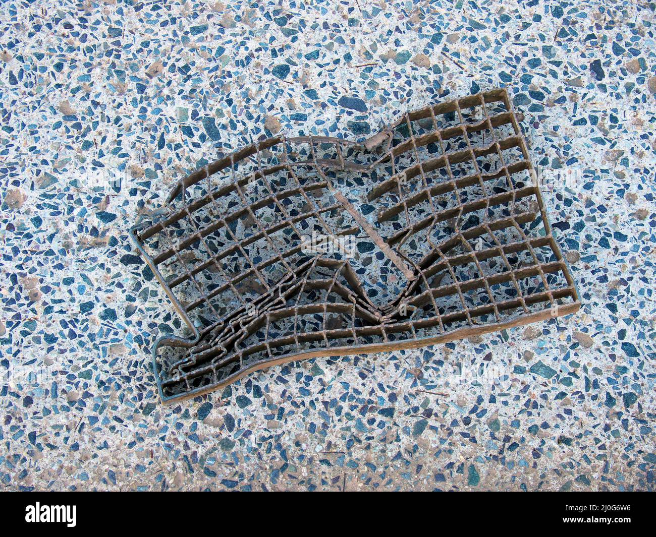 Floor grating hi-res stock photography and images - Alamy