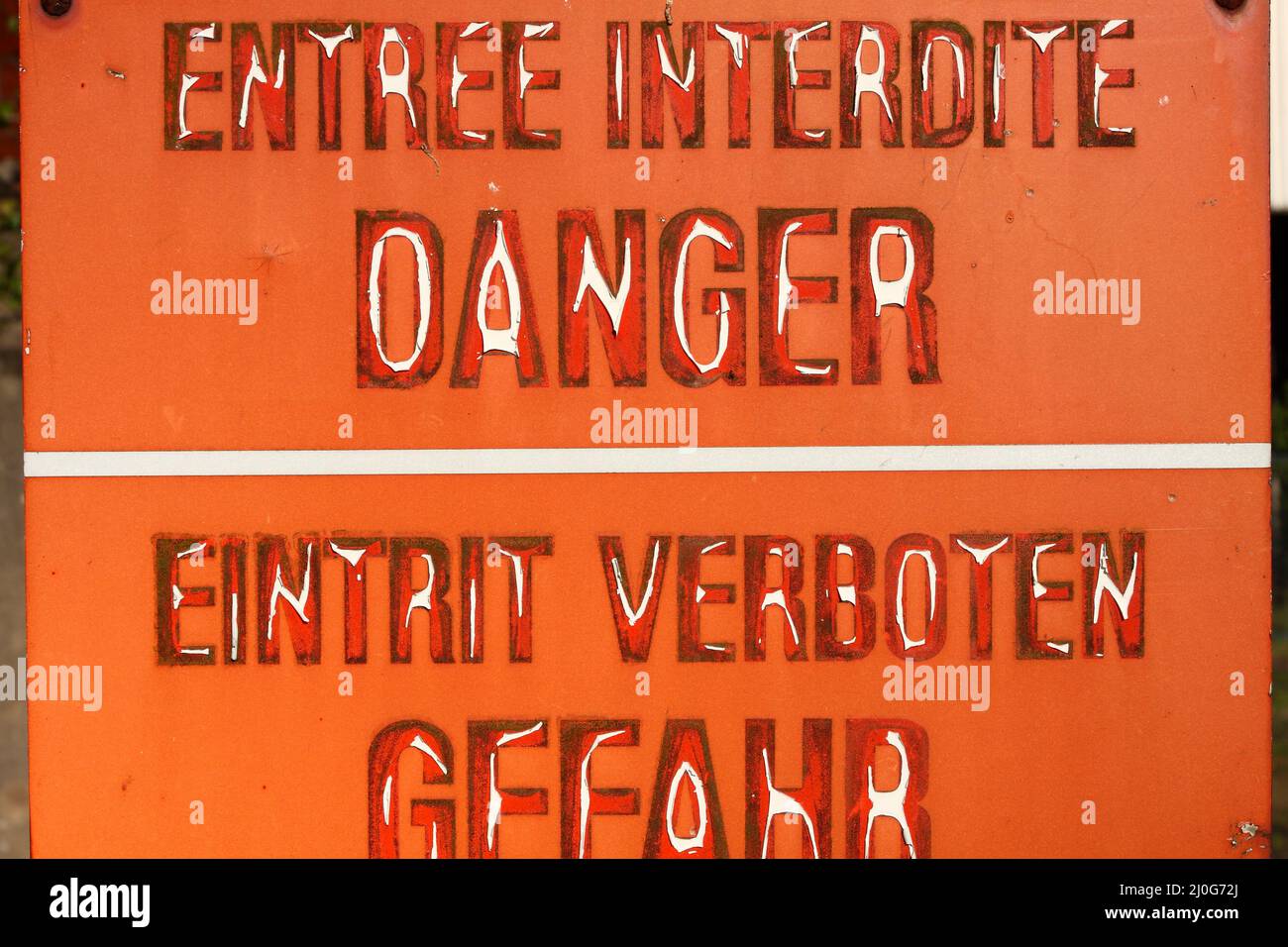 Bilingual warning sign hi-res stock photography and images - Alamy