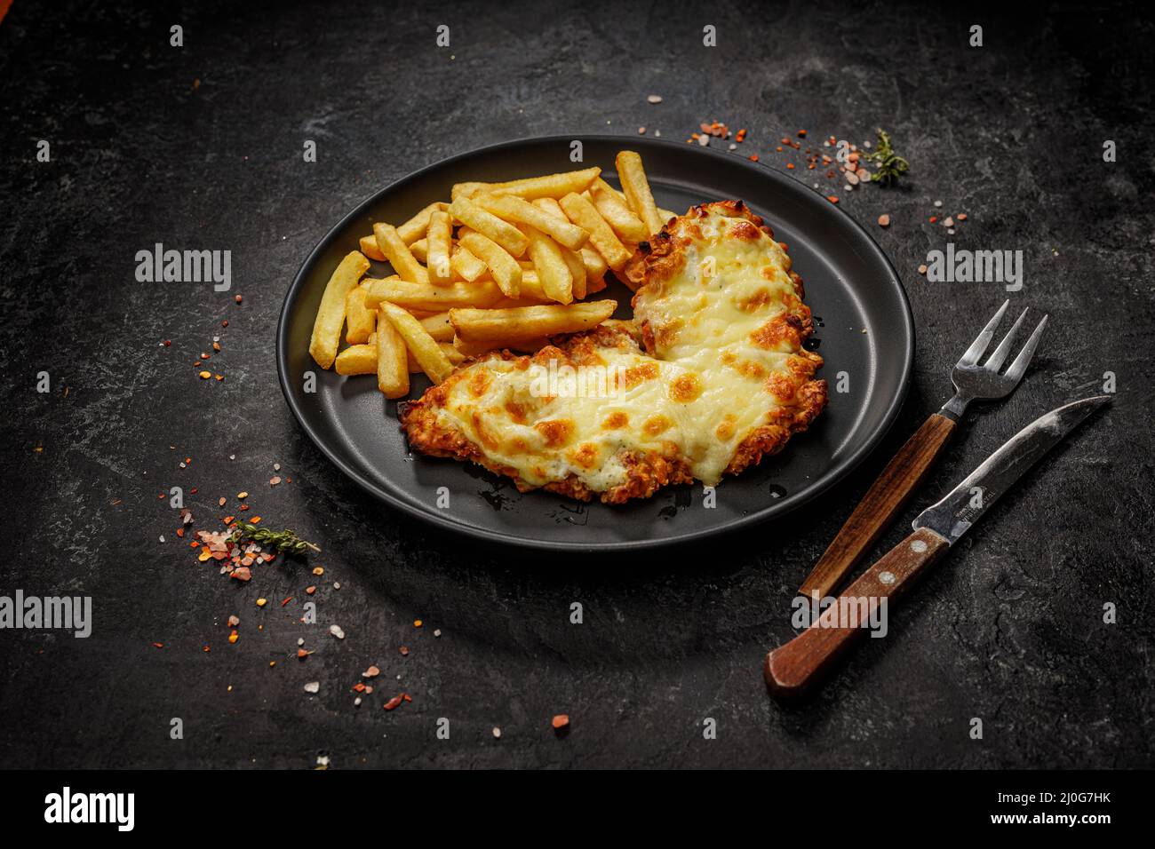 Golden brown food hi-res stock photography and images - Alamy