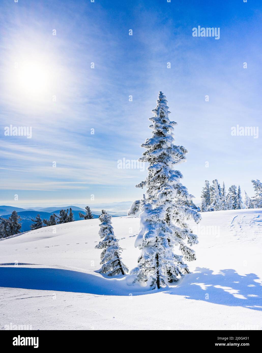 Snowfall landscape photography hi-res stock photography and images - Alamy
