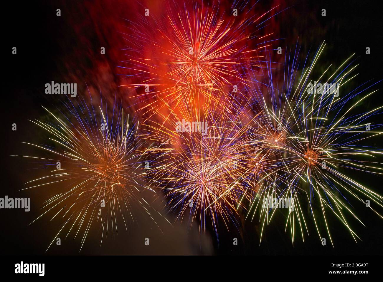 Pink fireworks hi-res stock photography and images - Alamy