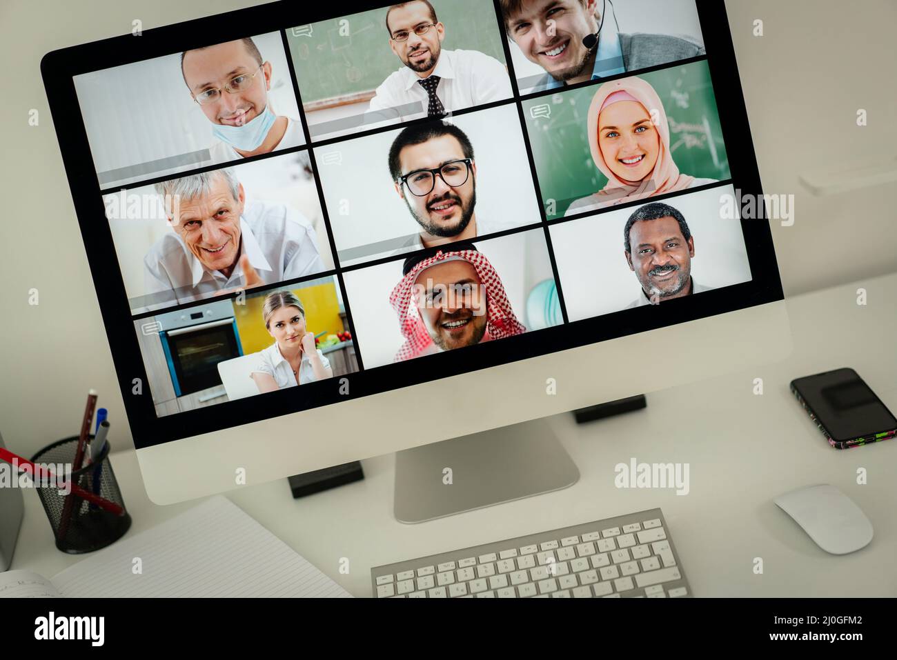 Engaged business team talking hi-res stock photography and images - Alamy