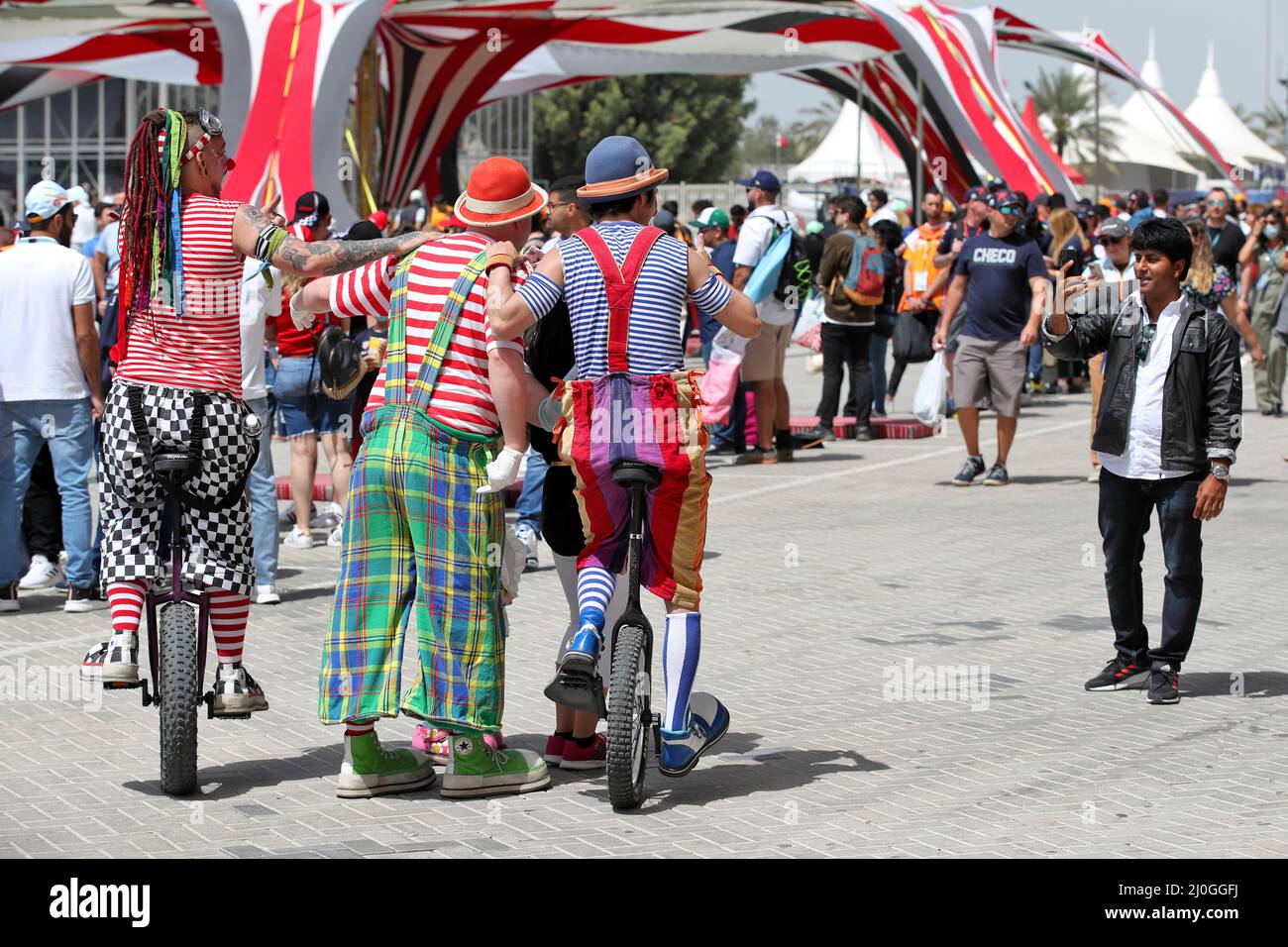 Bahrain gp fanzone hi-res stock photography and images - Alamy