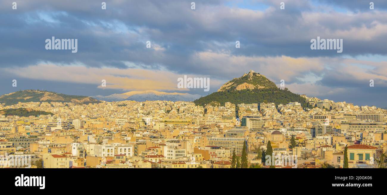 Atenas skyline hi-res stock photography and images - Alamy