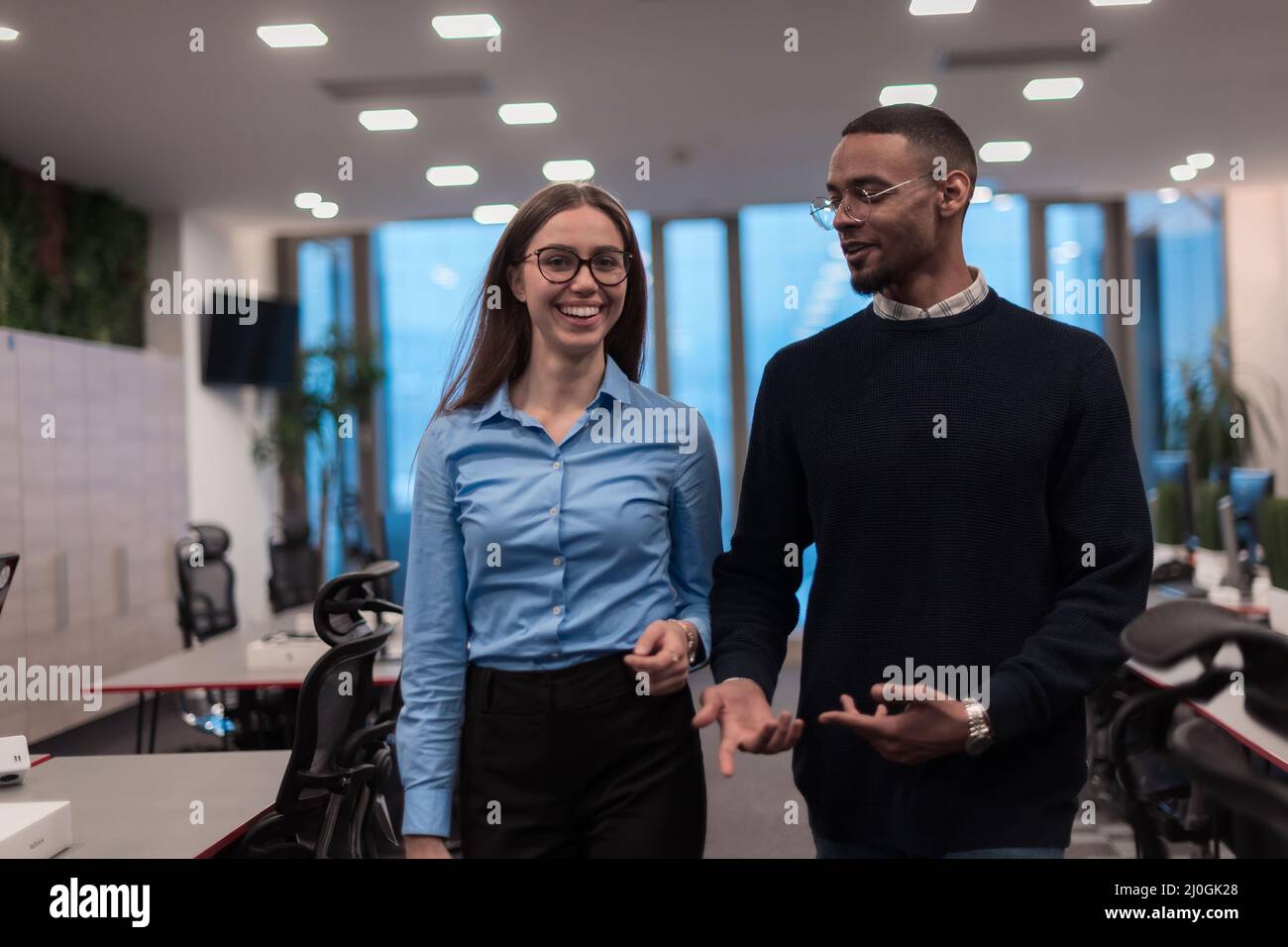 Officemate posing hi-res stock photography and images - Alamy