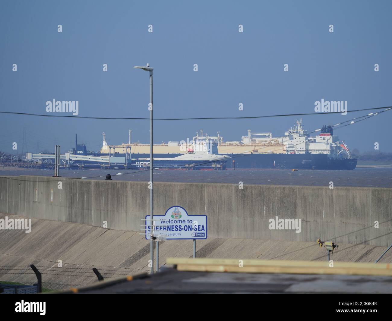 Sheerness, Kent, UK. 19th Mar, 2022. Gas ship 'BRITISH ACHIEVER' seen ...