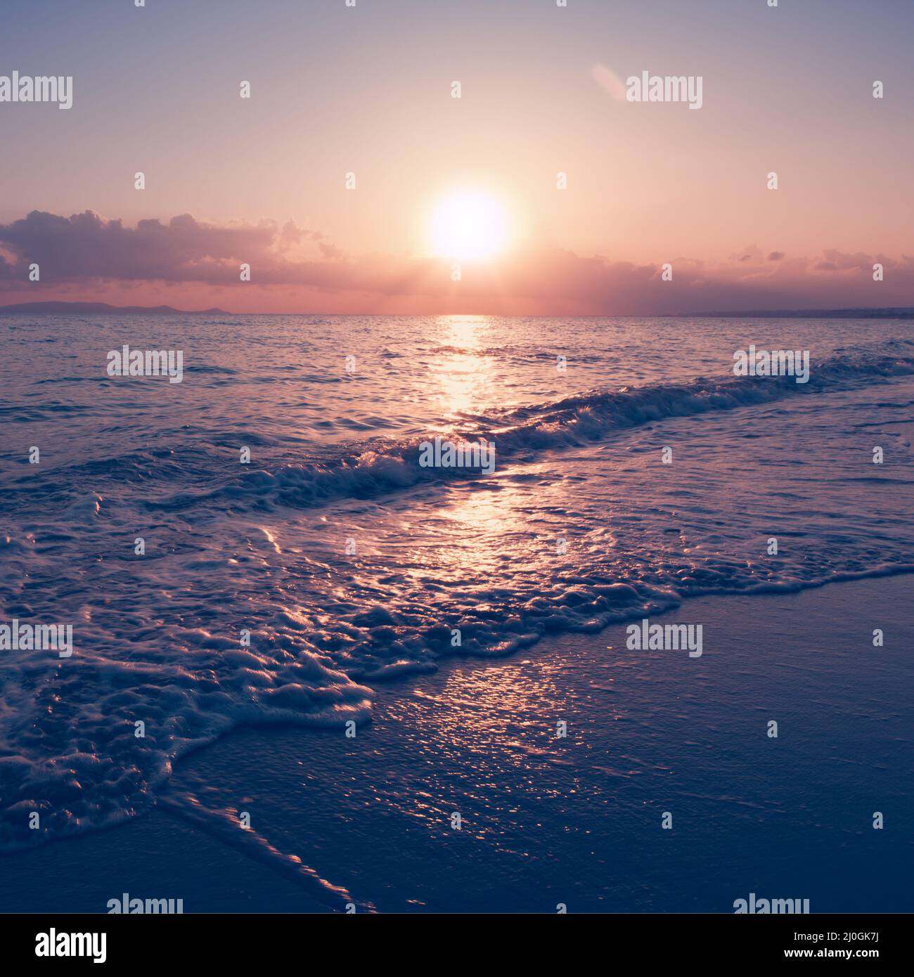 Wave sunrise hi-res stock photography and images - Alamy