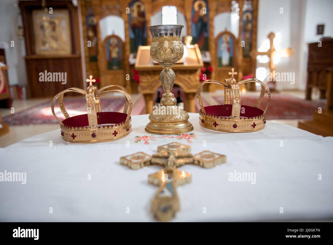 Bridal crowns hi-res stock photography and images - Alamy