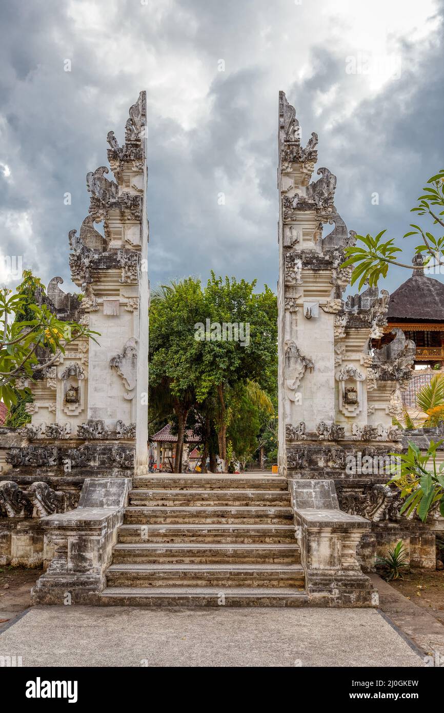 Small Hindu Temple, Nusa penida island, Bali Indonesia Stock Photo - Alamy