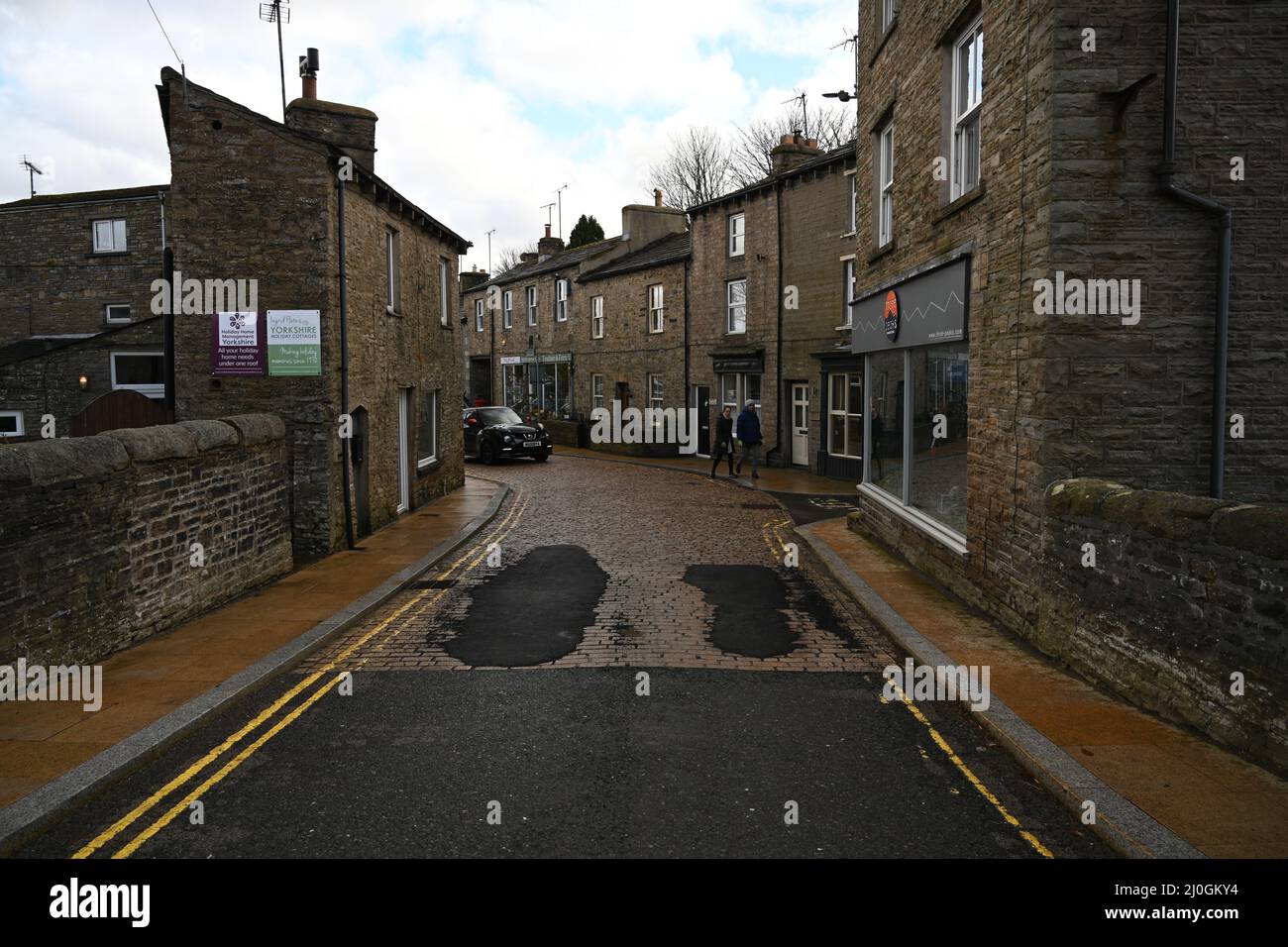 Market day hawes market town hi-res stock photography and images - Alamy