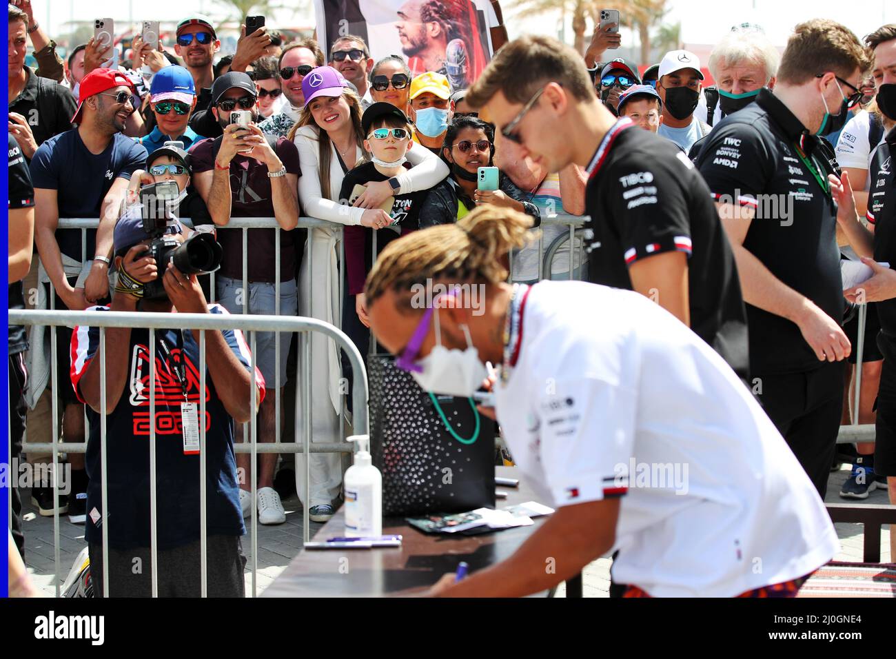 Mercedes amg f1 sign autographs for fans hi-res stock photography and ...