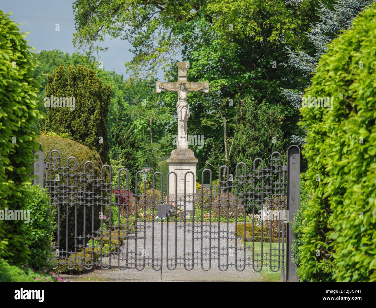 Religious tree hi-res stock photography and images - Alamy